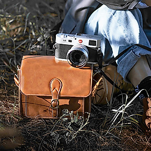 Cwatcun Camera Shoulder Bag Compact Camera Case Waterproof Retro Compatible for Canon Nikon Sony SLR DSLR Mirrorless Camera and Lens Brown, Small