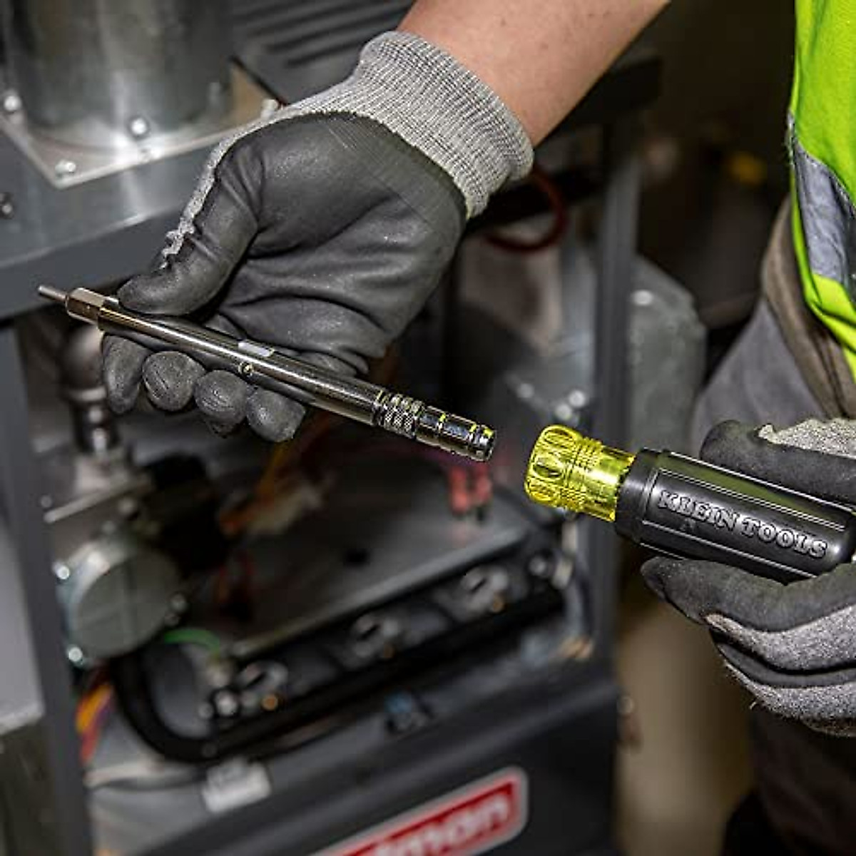 Klein Tools 32596 Multi-Bit Screwdriver /Nut Driver, Magnetic 8-in-1 HVAC Slide Drive Tool with Hex, Phillips, Schrader Bits, Nut Drivers