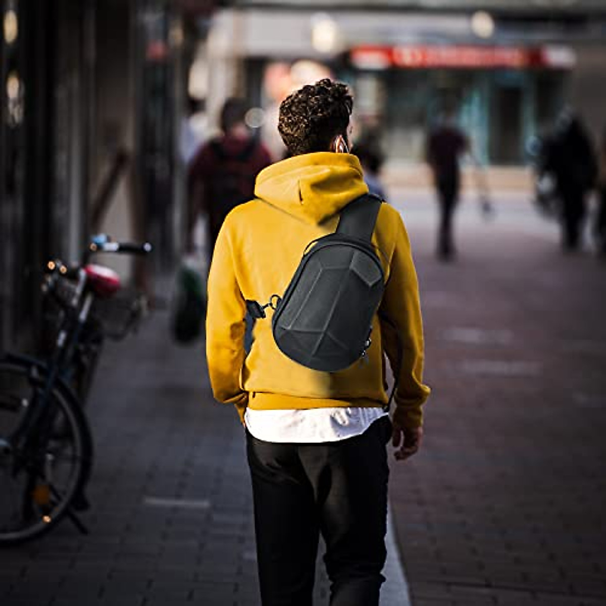 Wzsipod Small Hard Shell Sling Bag for Men Women, Crossbody Backpack Bag for Teenager, One Strap Chest Bags for Men, Lightweight Quest 2 Case With USB-A Charger Port for Daily Cycling Hiking (Black)