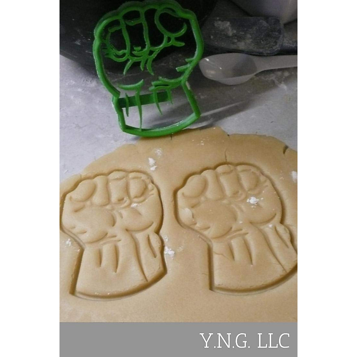 INSPIRED BY HULK FIST SUPERHERO CHARACTER COOKIE CUTTER BAKING TOOL MADE IN USA PR463
