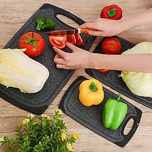 Plastic Cutting Boards for Kitchen, Haomacro Cutting Boards Chopping Board with Juice Grooves, Easy Grip Handle, Non-Slip BPA Free 3 Pieces Cutter Board for Meat,Vegetable,Bread, Dishwasher Safe Black