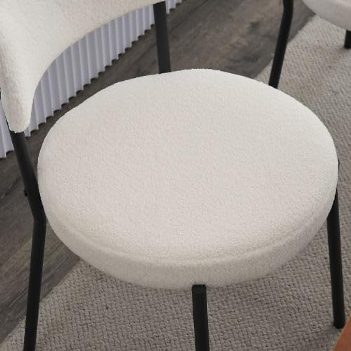 AWQM White Dining Chairs Set of 4, Upholstered Boucle Dining Chair with Curved Backrest and Black Metal Legs, Kitchen Dining Room Chairs for Living Room, Kitchen