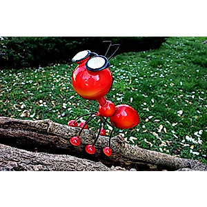 Smarty Gadgets - Metal Garden Art Decoration, Steel Red Ant Figurine with Solar Powered LED Lights for Yard, Patio, Lawn and Garden Decor and Ornament, Outdoor and Indoor Statue, 11" X 10"