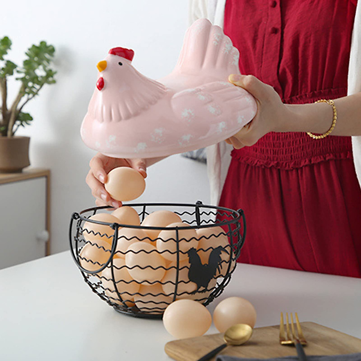 Simple Creative Storage Basket Creative Hen Ceramic and Iron With Storage Basket Hand-painted Egg Carton Large Capacity Kitchen Storage Gods Hold 20-25 Eggs (Yellow Grid Basket)