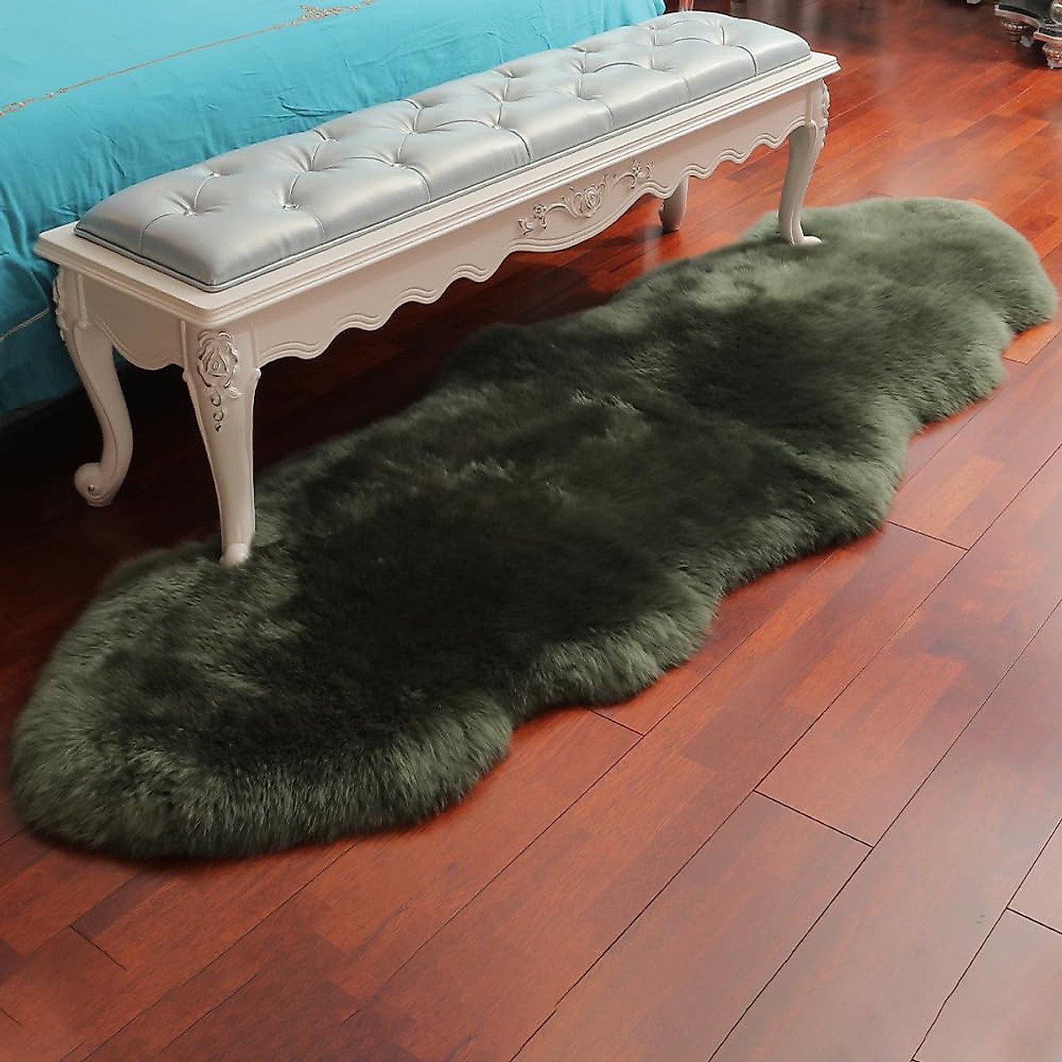 IRIWOOL Premium Genuine Fur Sheepskin Rug Real Australia Sheepskin Natural Luxury Fluffy Lambskin Fur Area Rug Seat Covers for Kids Bedroom Sofa Chair Cover (Military Green, Double Pelt/2ft x 6ft)