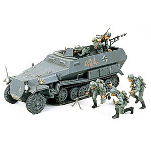 TAMIYA 1/35 German Hanomag SdKfz Plastic Model TAM35020 Plastic Models Armor/Military 1/35