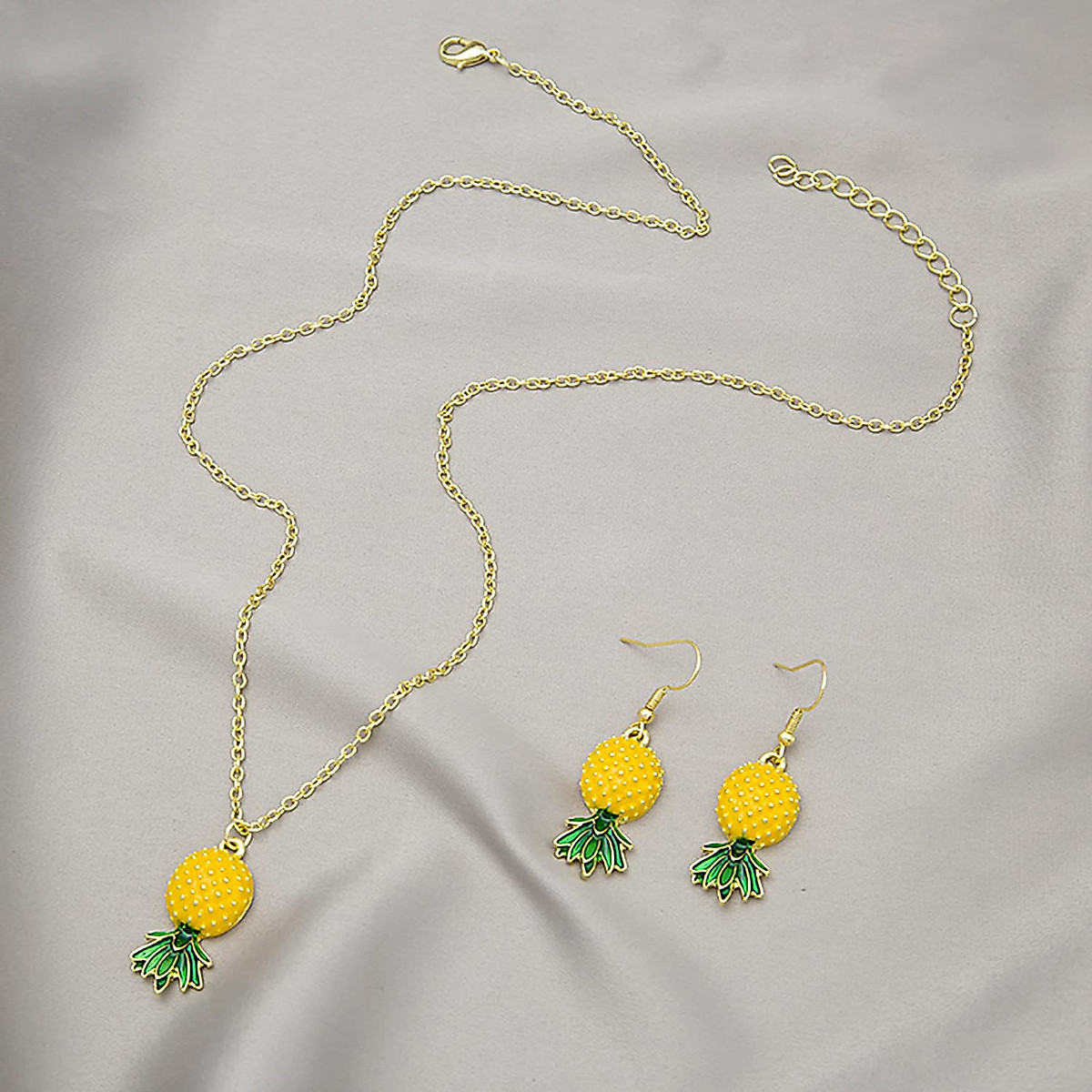 Tropical 2pcs Yellow Ruit Green Leaf Pineapple Earings Pendant Necklace Suit for Women Fashion Dangle Earings Jewellery