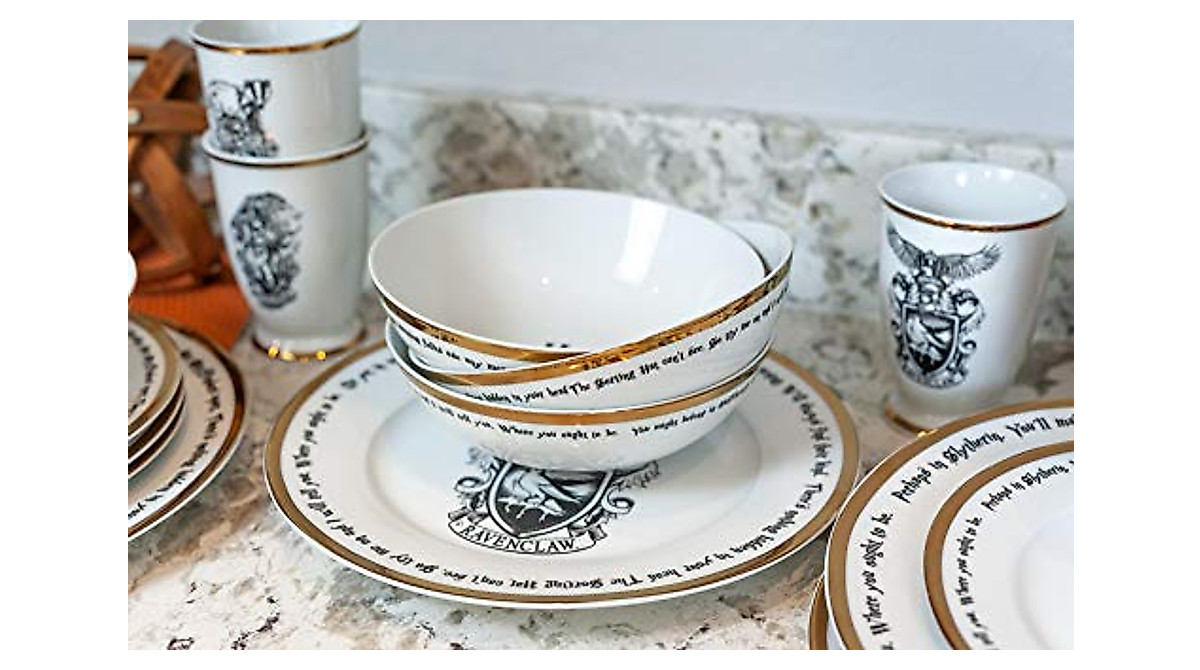 Harry Potter Dinnerware Set - 16-Piece Wizarding Tableware
