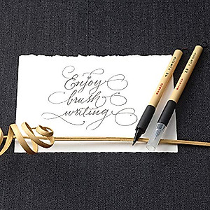 Kuretake Bimoji Felt Tip Brush Pen for Manga/Calligraphy, Superfine Tip (XT1-10S)