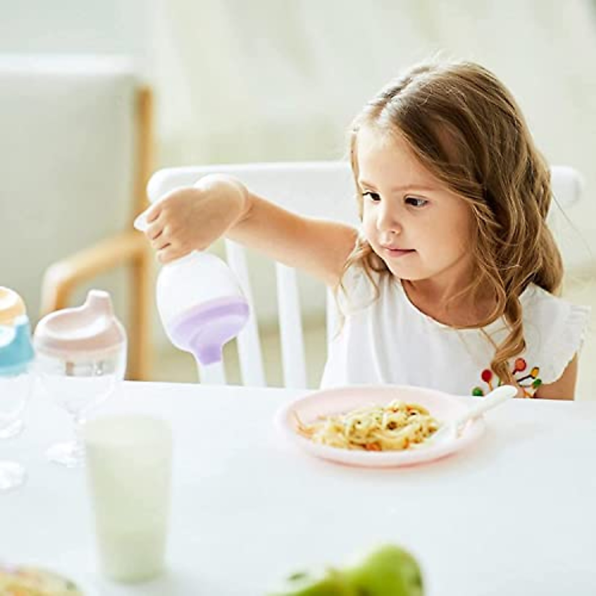 Toddler Sippy Cup - Plastic Wine Glass Goblet Beverage Mug Milk Bottle with Lid for Kids on Birthday Party Celebration (White, 1)