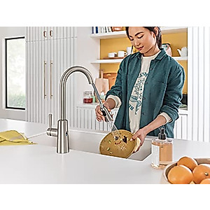 Moen Riley Spot Resist Stainless Hands-Free Touchless Sensor Single Handle Pull Down Kitchen Faucet, 7402EWSRS
