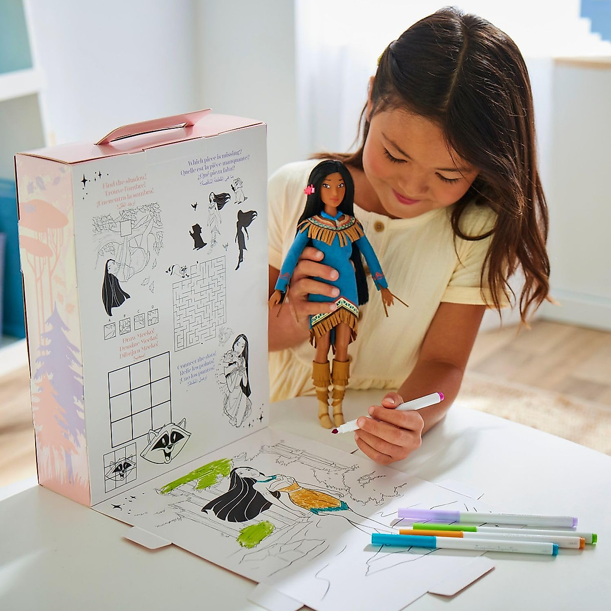 Disney Store Official Pocohontas Story Doll, Pocohontas, 11 inches, Fully Posable Toy in Glittering Outfit - Suitable for Ages 3+ Toy Figure, Gifts for Girls, New for 2023?