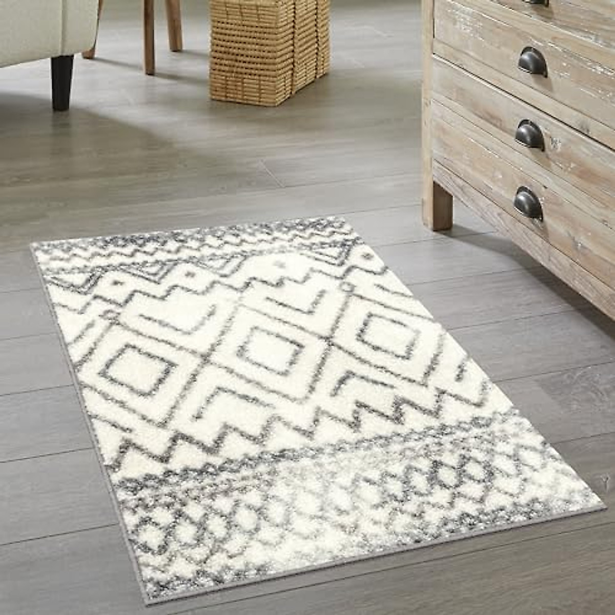 Maples Rugs Abstract Diamond Modern Distressed Kitchen Rugs Non Skid Accent Area Floor Mat [Made in USA], 1'8 x 2'10, Neutral