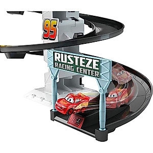 Disney Cars Toys Mini Racers Rust-Eze Spinning Raceway