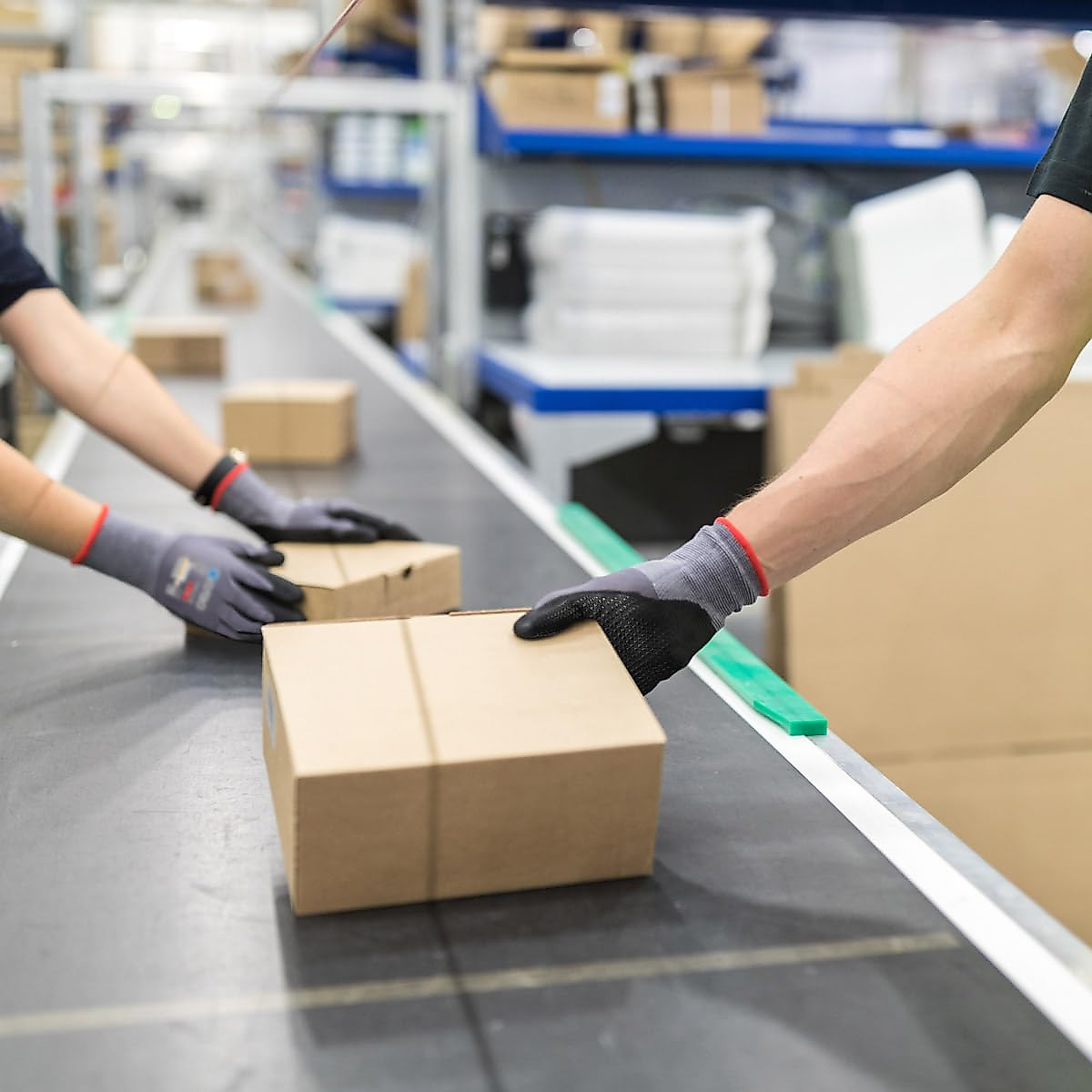 KAYGO Work Gloves MicroFoam Nitrile Coated KG19NB, Seamless Knit Nylon Safety Work Gloves with Micro Dots on palm, Ideal for General Purpose,Automotive,Home Improvement,Painting (3, Medium)