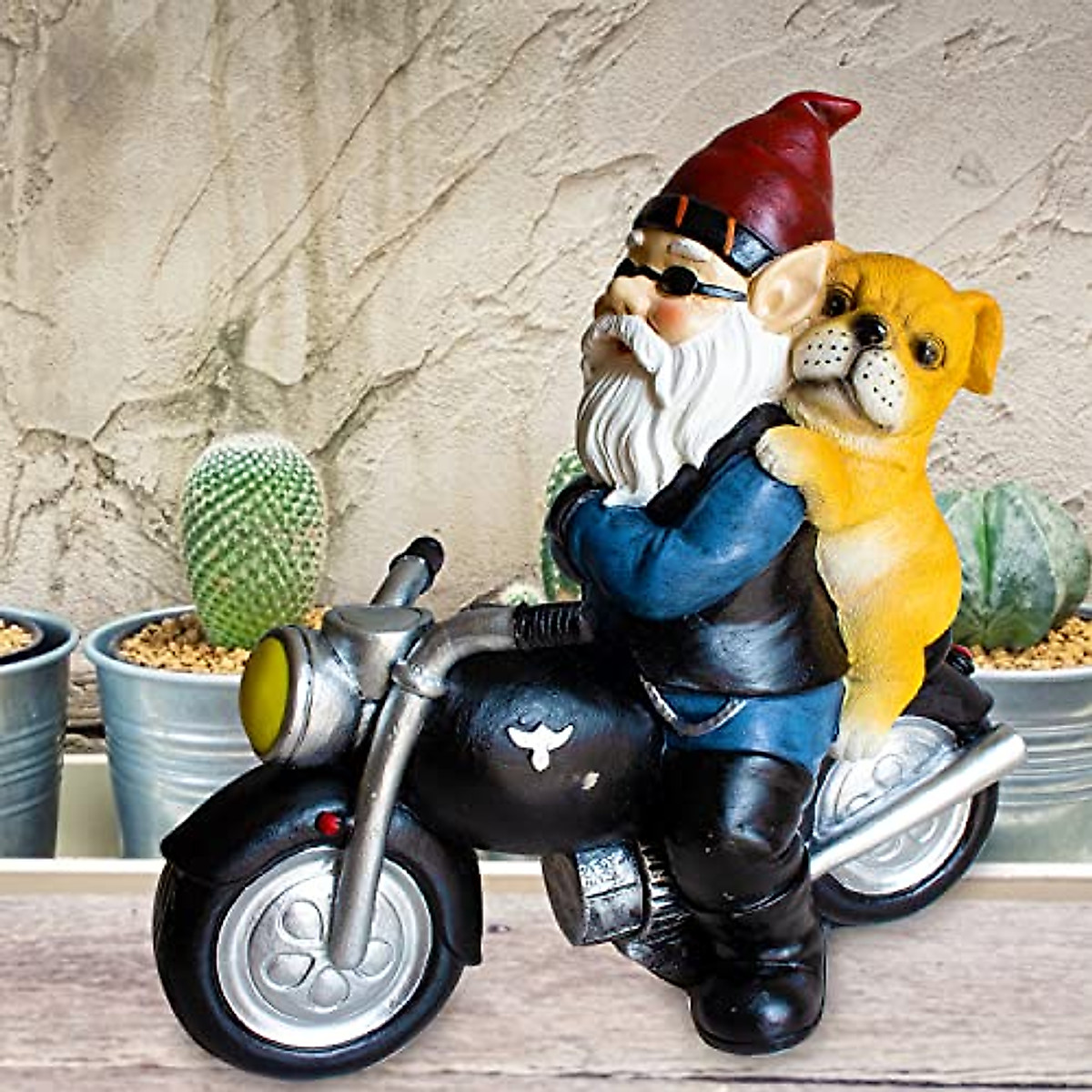 JHWKJS Garden Gnome with Lovely Dog Riding Motorcycle, Funny Outdoor Gnome Decoration Indoor Outdoor Lawn Figurines for Home Yard Décor