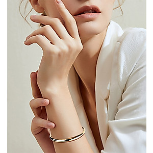 HAIAISO Gold Bracelets 18K Gold Plated Twisted Chunky Bangle Bracelet Plain Polished Adjustable Cuff Bangle Bracelet for Women