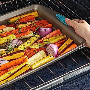 Rachael Ray Cucina Bakeware Set Includes Nonstick Bread Baking Cookie Sheet and Cake Pans, 5 Piece, Latte Brown with Agave Blue Grips