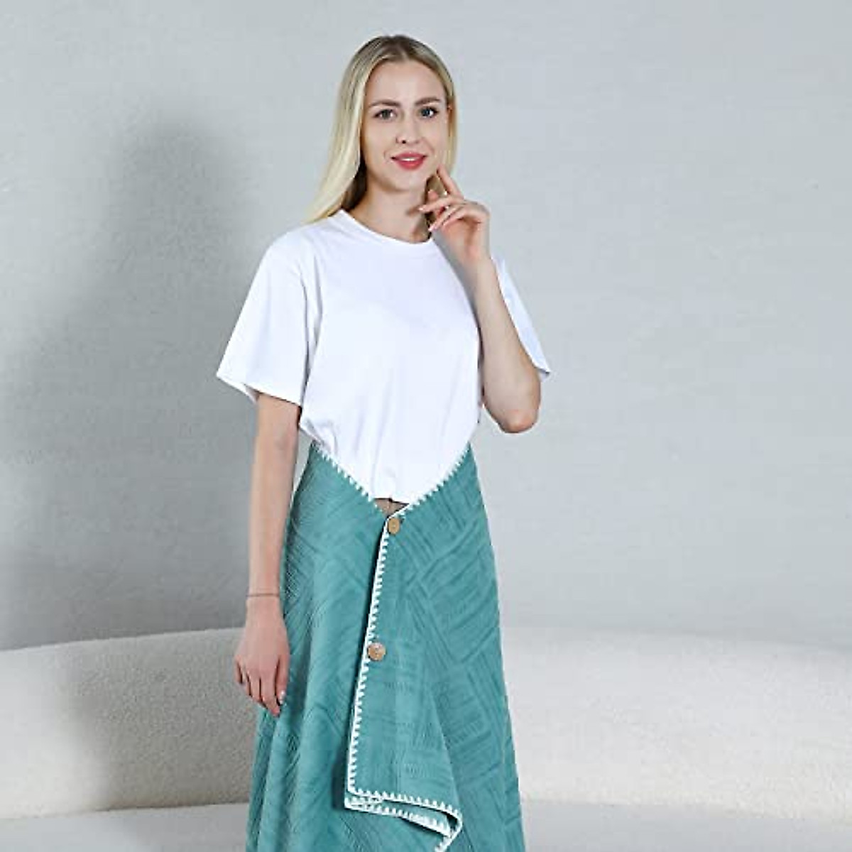 Wearable Blanket, Comfy Blanket Transformable into Ponchos, Capes with Buttons, Plush Sleeveless Blankets for Adults 40 * 60” (Green)