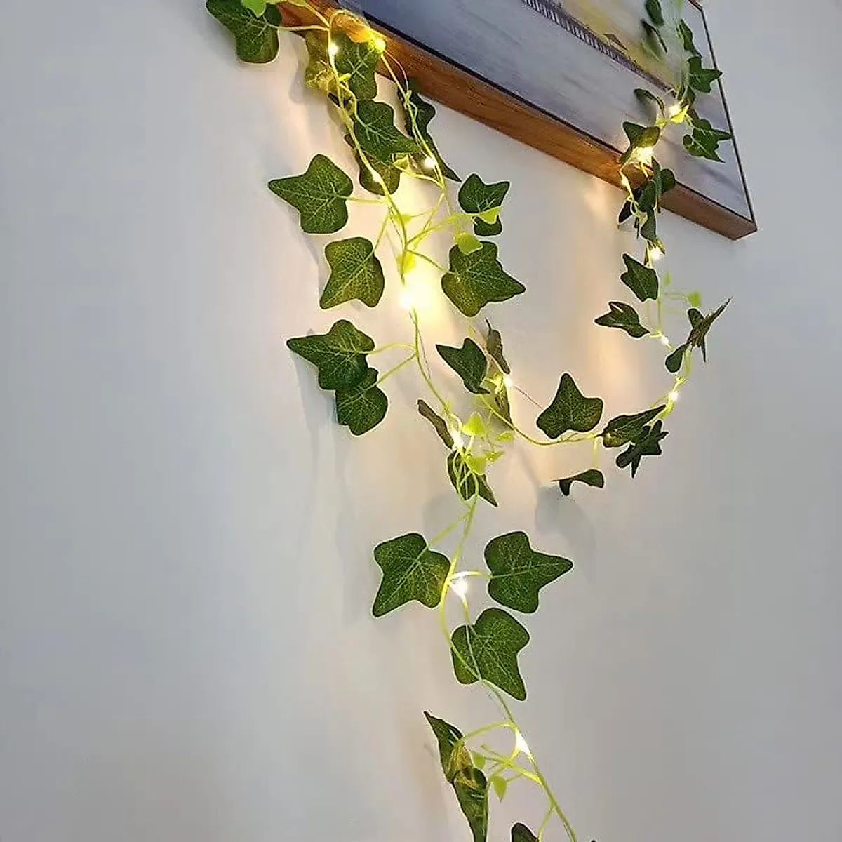 Hoolight Vine String Lights, [1 Pack] Ivy Decor String Lights, Maple Leaf Garland Wreath Hanging lamp with 20 LED, Fairy Night Lights for Home,6.5 FT, Battery Powered, Room, Bedroom, Wall Decoration