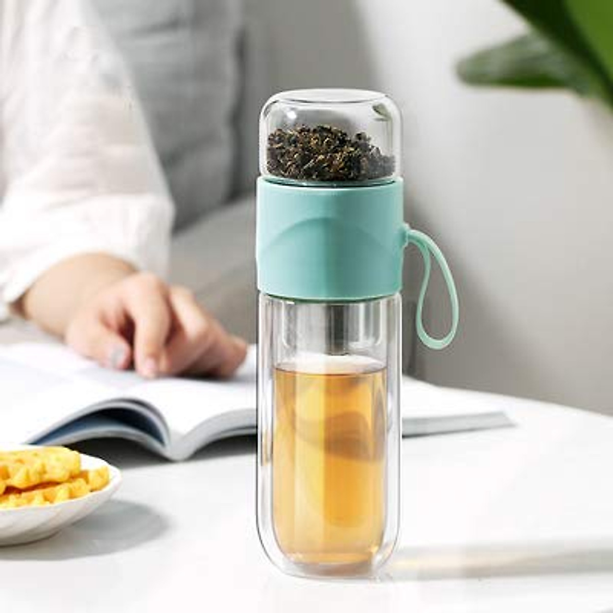 Little Bees Double Wall Glass Tea Bottle Portable Tea Tumbler with Infuser Leak-Proof Travel Mug 14oz Blue
