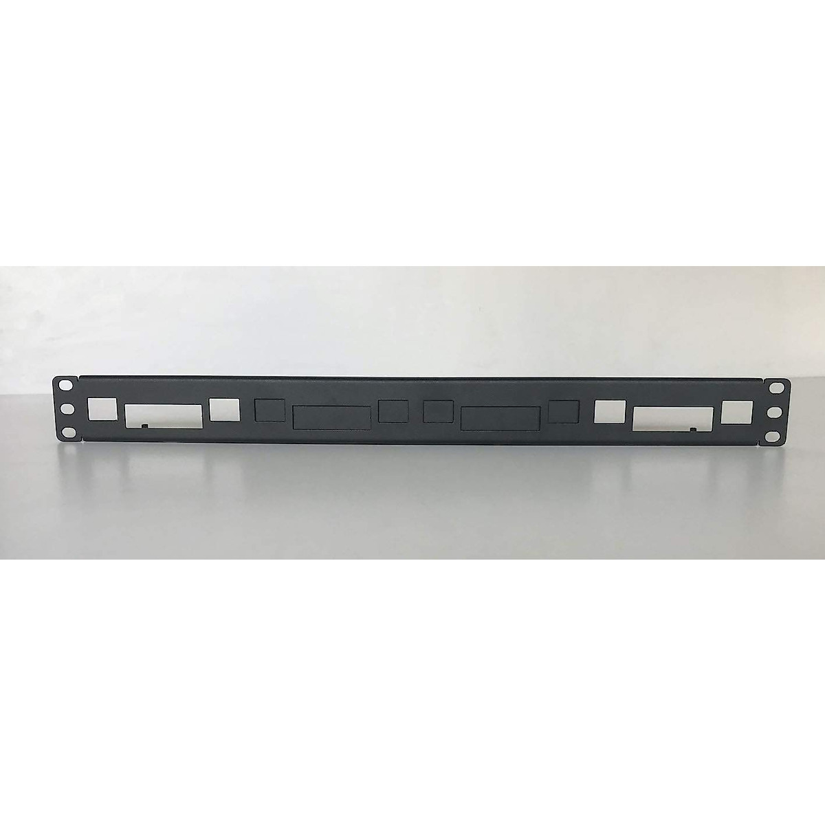 MyElectronics Raspberry Pi Rack Mount for 1-4 Raspberry Pi + 4 ‘snap-Off’ Blank Covers