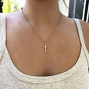 Tewiky Cute Necklaces for Women, Simple Gold Cross Necklaces 18k Gold Plated Cross Pendant Choker Necklaces Dainty Cute Necklaces Aesthetic Gold Jewelry Gifts for Women