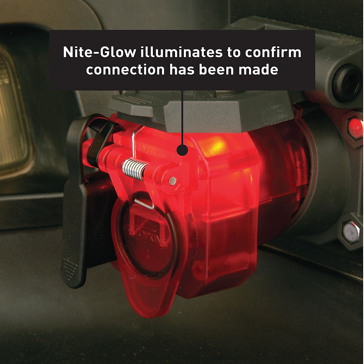 Hopkins 47585 7 RV Blade to 6 Pole Round and 4 Flat Nite-Glow Adapter