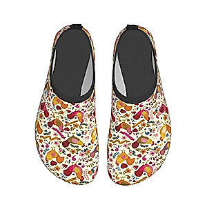 Cute Chickens Print Water Shoes for Men Women Aqua Socks Barefoot Quick-Dry Beach Swimming Shoes for Yoga Pool Exercise Swim Surf
