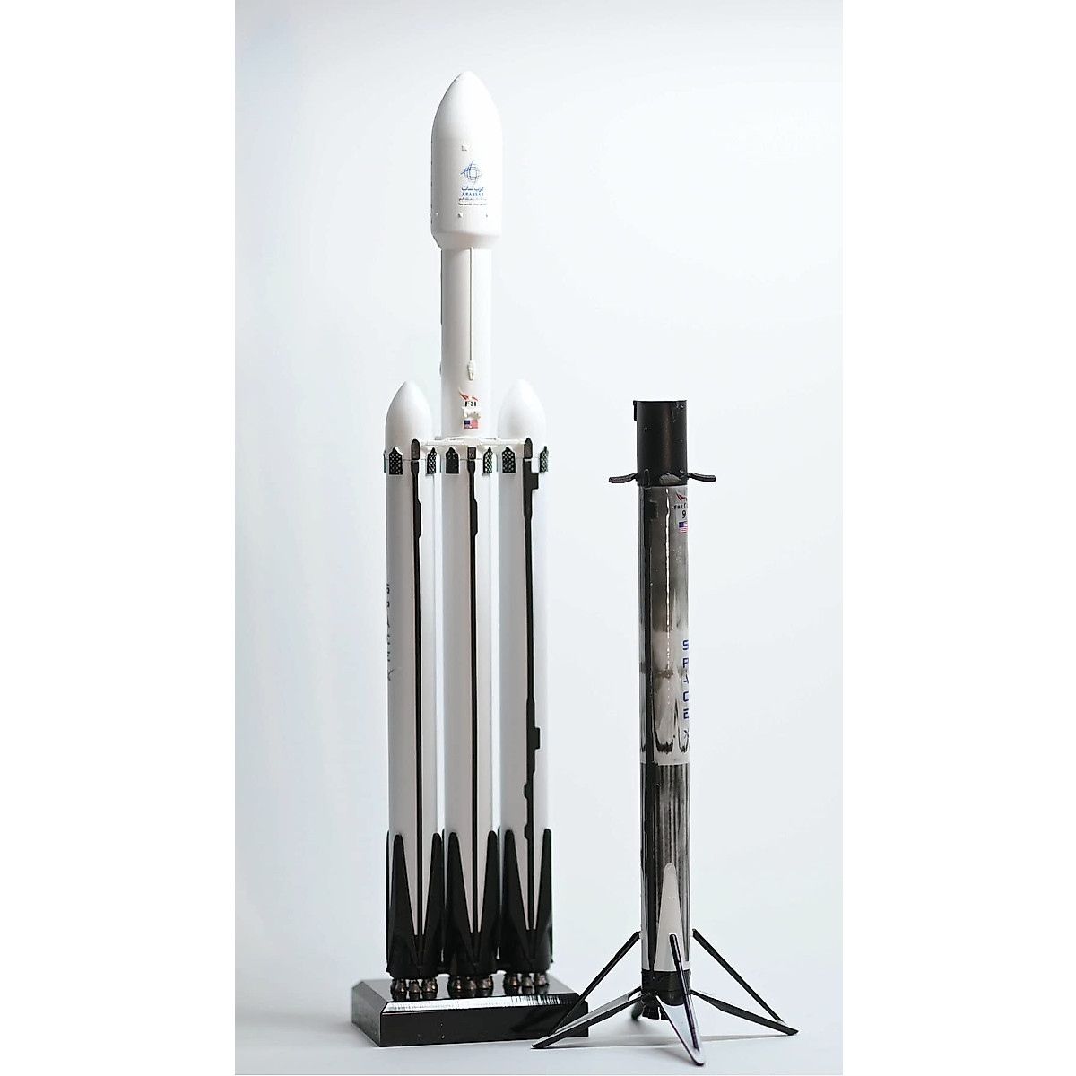 SpaceX Model Falcon 9 Rocket Model First Stage Rocket Recovery Attitude Ornament