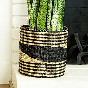 Vietnam Medium Hand Woven Seagrass Geometric Basket