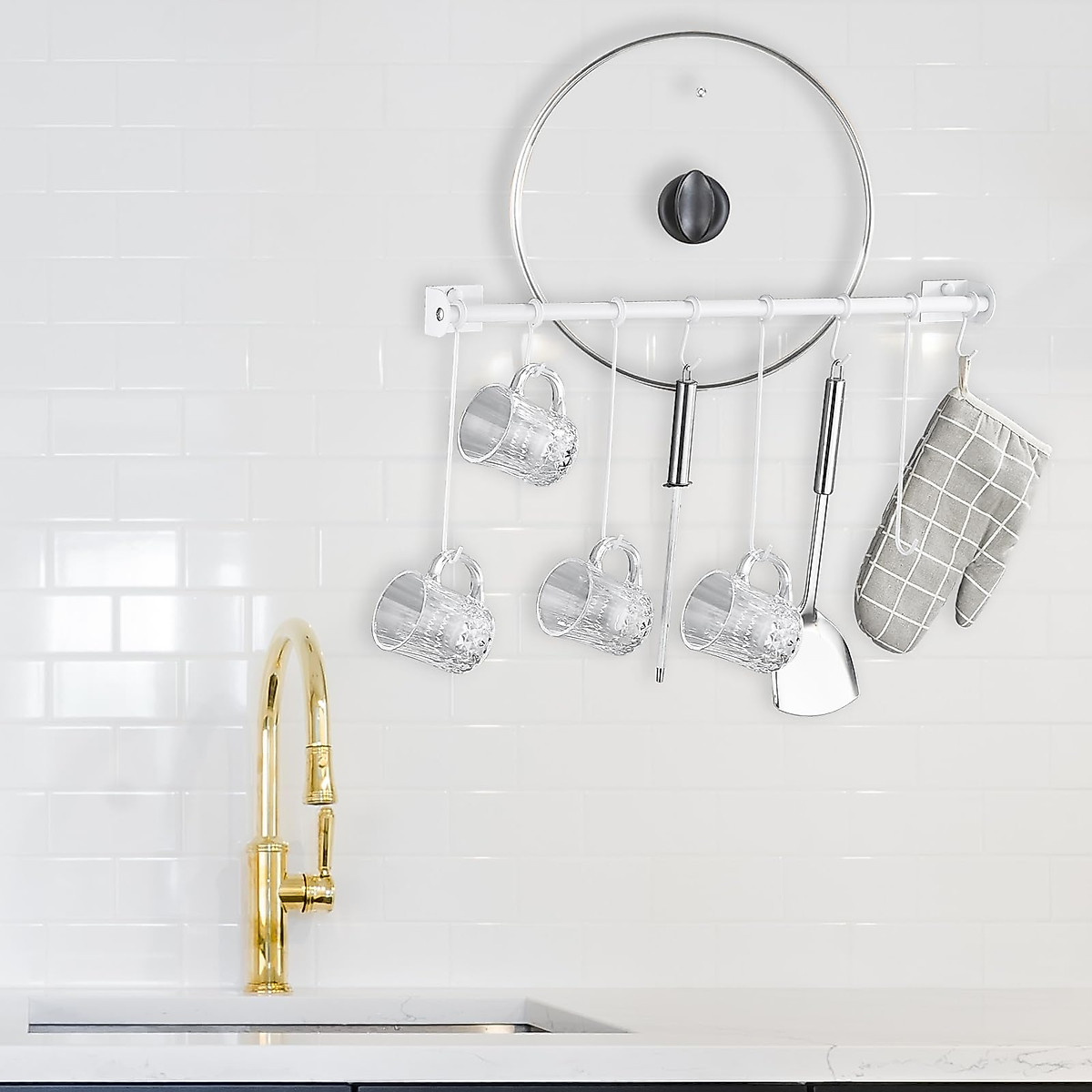 SIMVE Coffee Mug Holder Wall Mounted Modern Hanging Tea Cup Organizer Rack Cafe Bar Hanger Storage Rustic Metal Rail with 8 Utensil Hooks Dining Corner Nook White