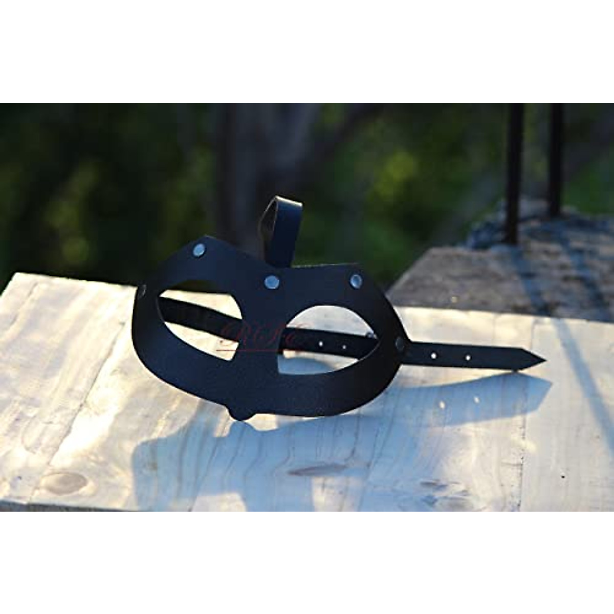 R S E Medieval Masks Medieval Party Décor Cosplay Golden Crusader Knight Masks Soldier Mask for Cosplay Knight