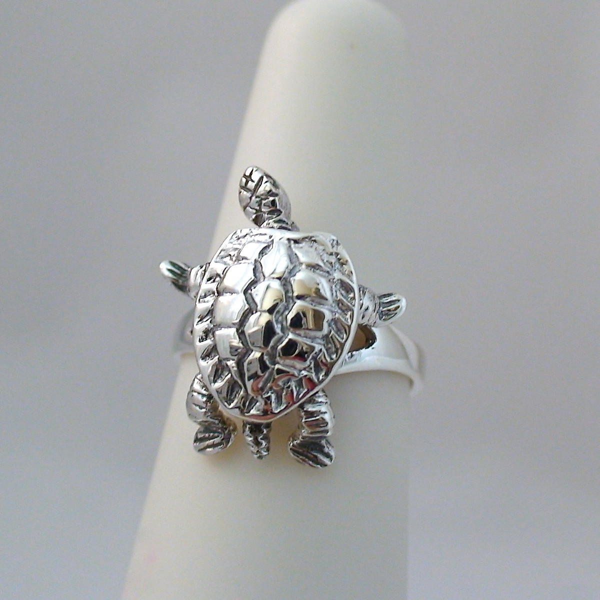 FashionJunkie4Life Sterling Silver Turtle Ring, Sizes 6-9, Tortoise Rings (9)