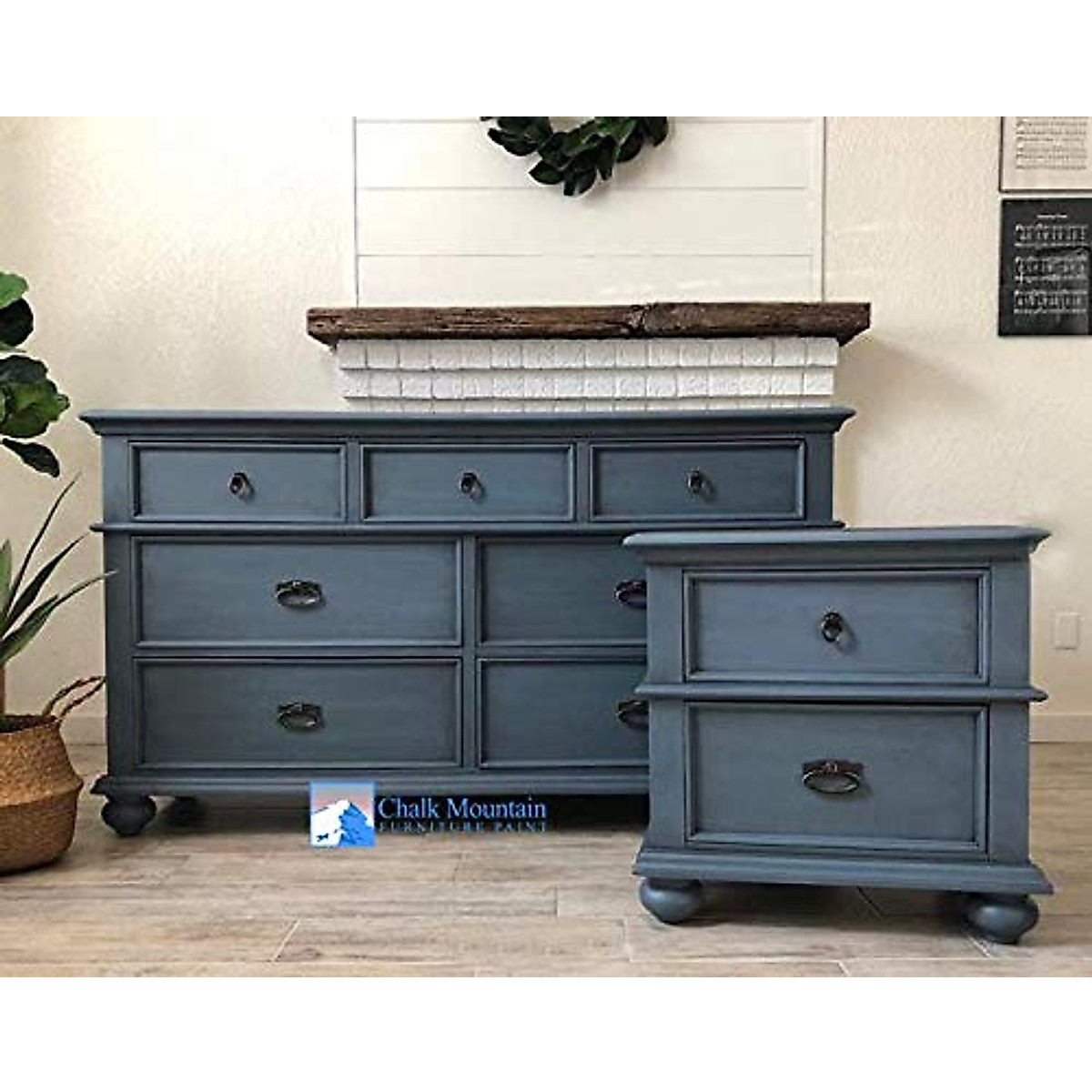 All Natural Furniture Finishing Waxes. Beautifys & Protects Painted & Unfinished Wood 4oz Charcoal Black