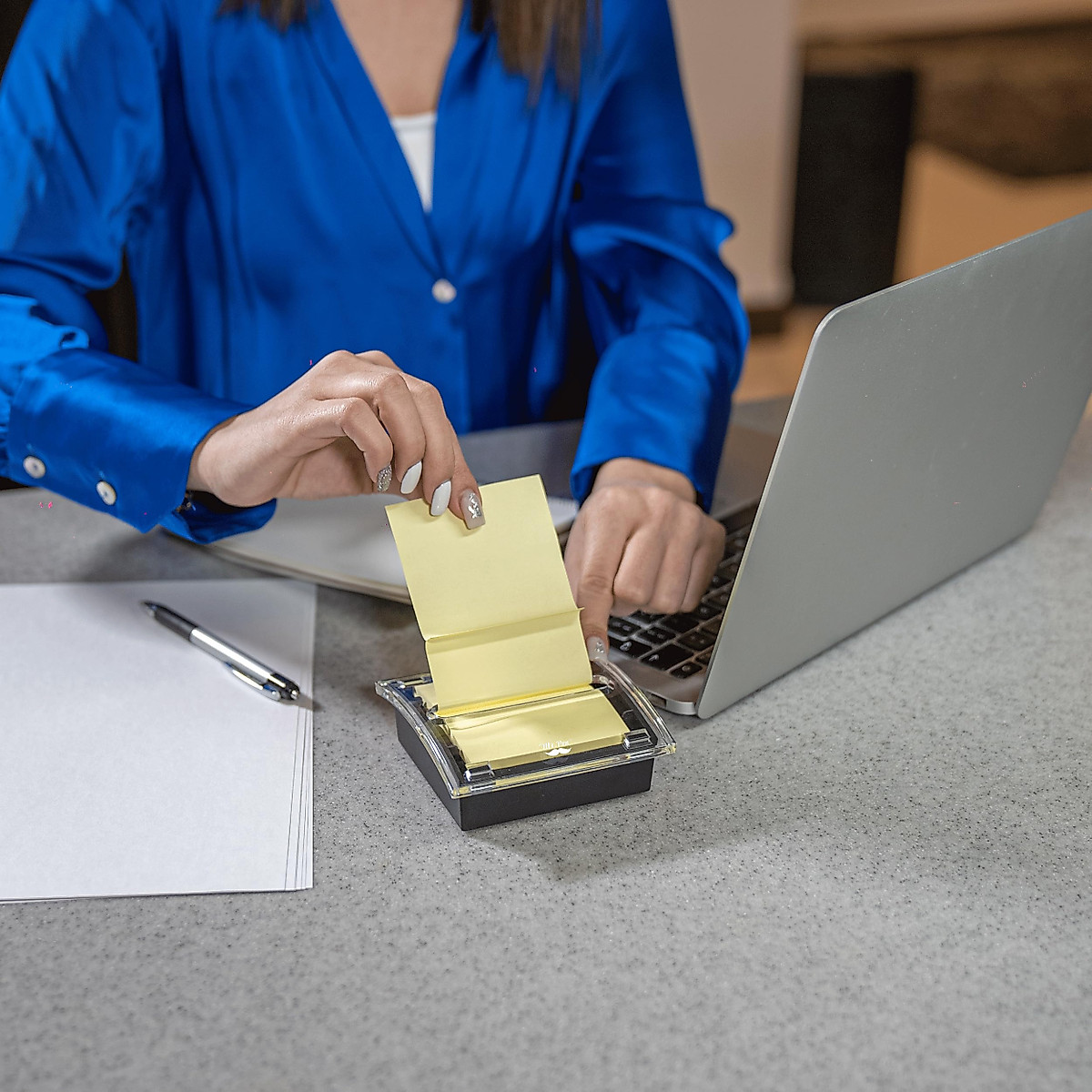 Mr. Pen- Pop Up Note Dispenser, 3"x 3", Black, Sticky Note Dispenser, Sticky Note Holder for Desk, Self-Stick Note Pad Holders, Sticky Note Pad Holder, Sticky Notes Holder for Desk