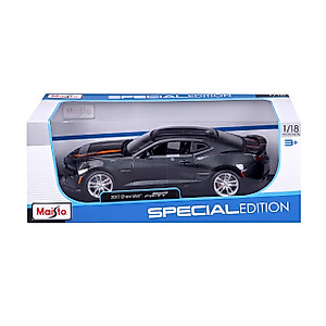 1: 18 2017 50th Anniversary Chevrolet Camaro (Colors May Vary)