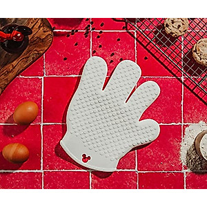 Disney Mickey Mouse Hand Silicone Oven Mitt