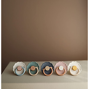 FRIGG Daisy Natural Rubber Baby Pacifier | Made in Denmark | BPA-Free (Chamomile/Peach Bronze, 0-6 Months) 2-Pack