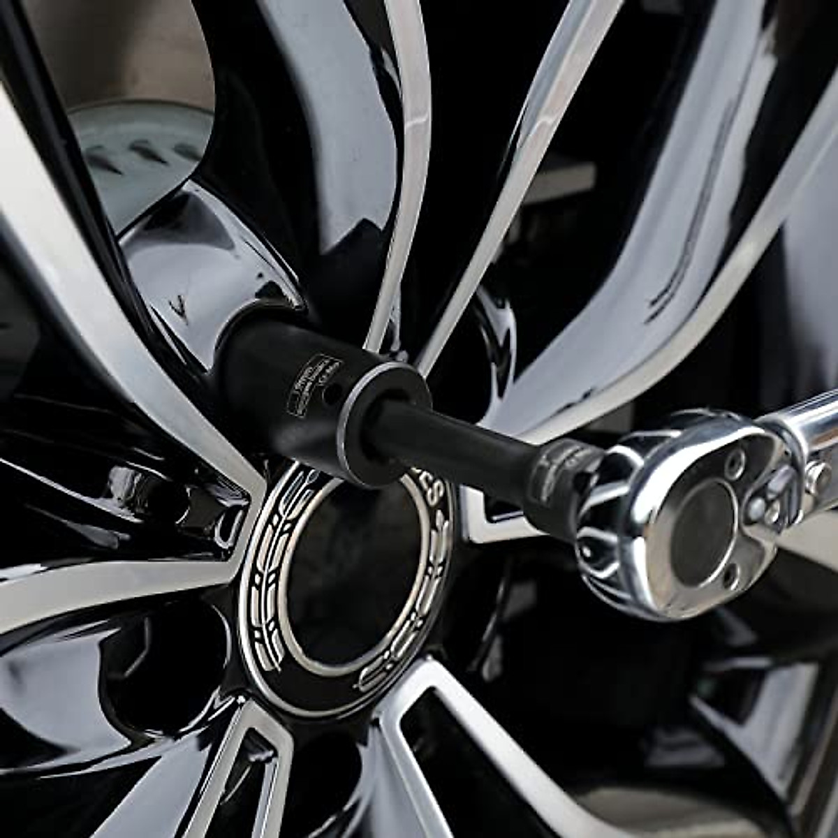 Amazon Basics 3/8-Inch Drive 6 Point Impact Socket Set with Carrying Case - 44-Piece