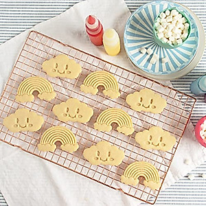 Set of 2 Rainbow cookie cutters (Designs: Kawaii Cloud and Rainbow), 2 pieces - Bakerlogy