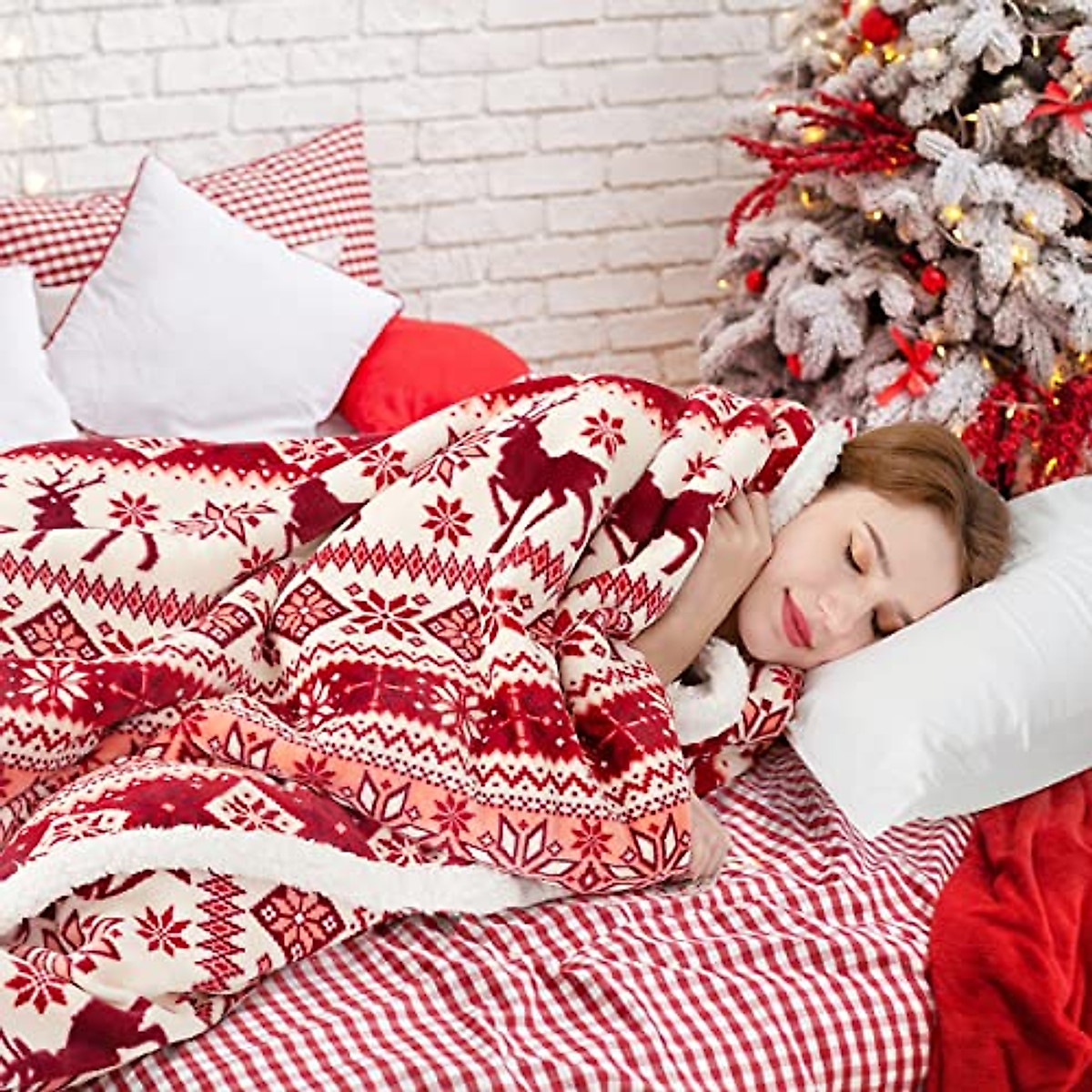 inhand Sherpa Christmas Throw Blanket for Adults, Fleece Flannel Holiday Blankets and Throws, Cozy Warm Fuzzy Fluffy Soft Throw Blankets for Couch Bed, Gifts for Women Men & Kids(51" x 63", Red)
