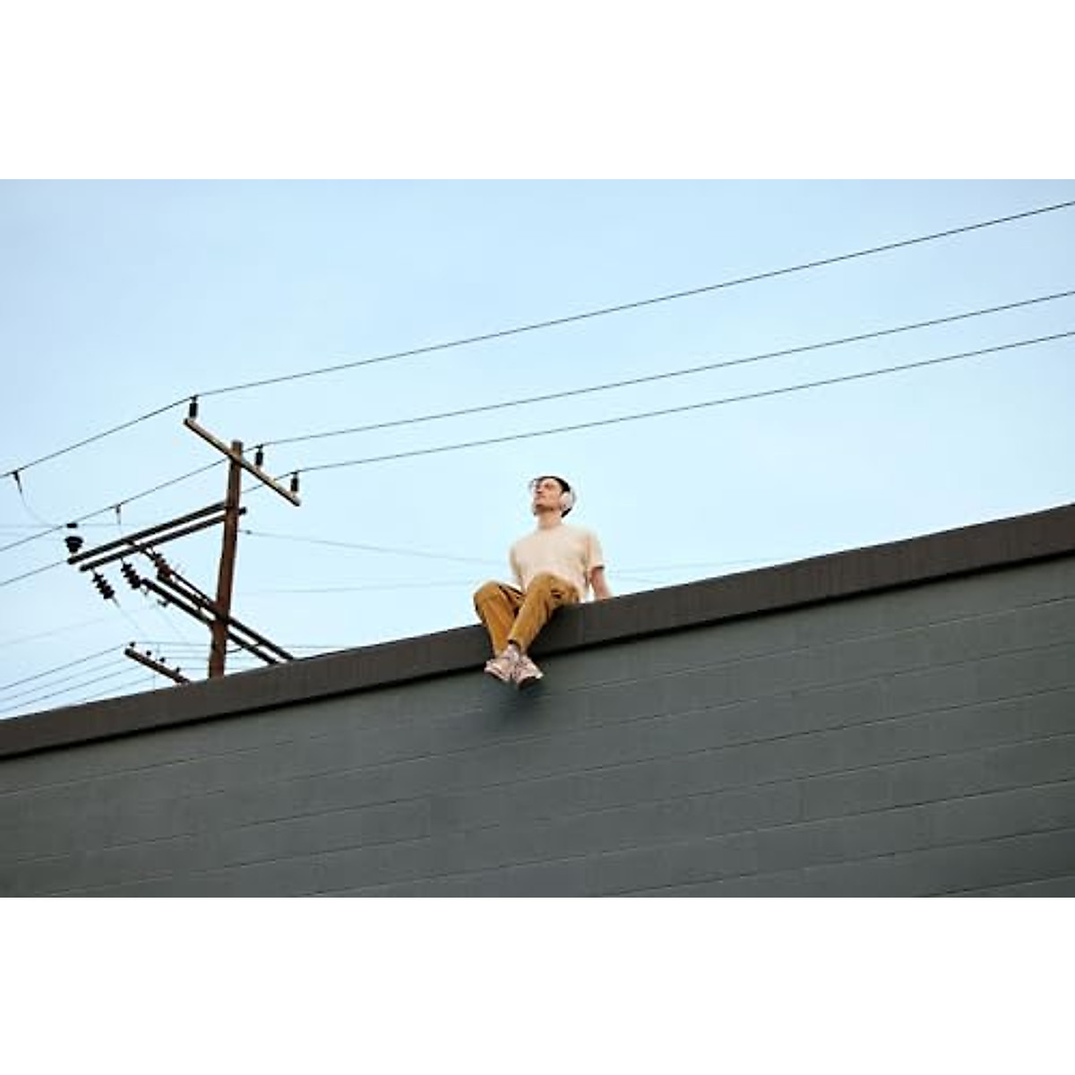 Bose QuietComfort 45 Wireless Bluetooth Noise Cancelling Headphones, Over-Ear Headphones with Microphone, Personalized Noise Cancellation and Sound, White Smoke