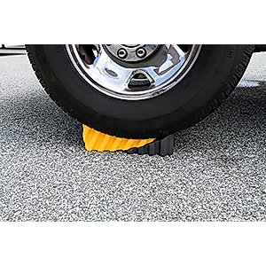 Camco Rv Curved Leveler With Chock - 2 Pack - Easy Drive-On Leveler Adds Up To 4" In Height (44425)