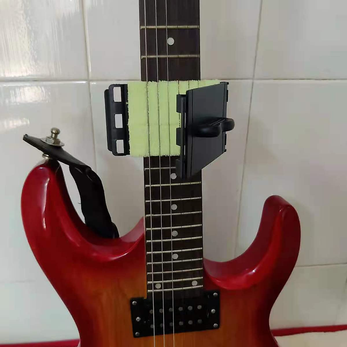 zhuohai 1 PCS Guitar String Cleaner Fretboard Cloth Tool Guitar Fretboard Cleaner for Cleaning Maintenance Care Violin Bass Ukulele Electric Guitars