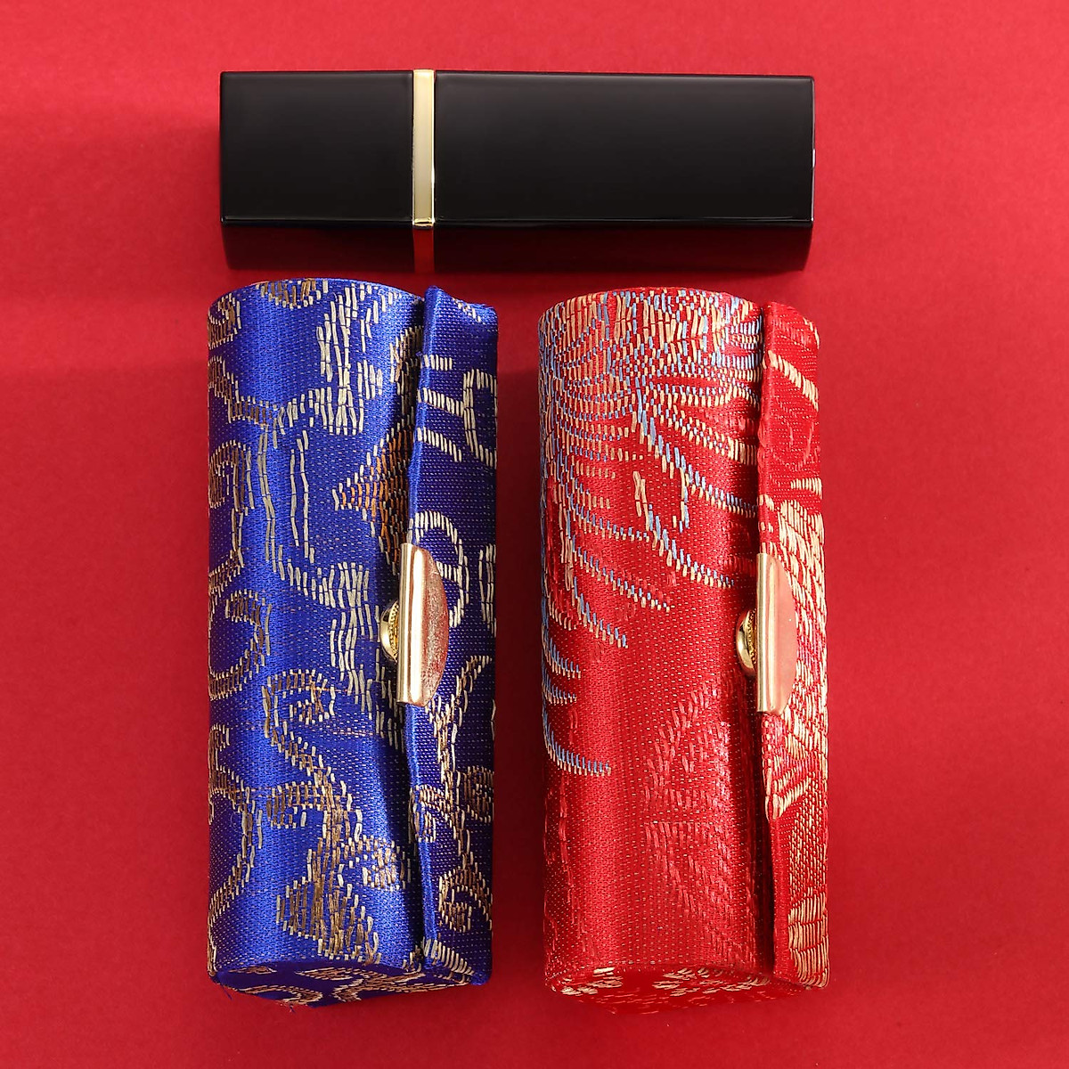 Hicarer 24 Pcs Silky Satin Fabric Lipstick Case with Mirror Lipstick Box Holder Purse Jewelry Brocade Xmas Embroidered Gift(Classic)