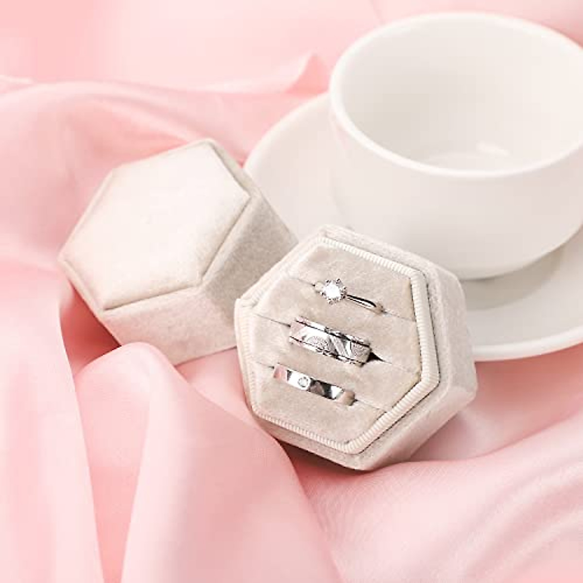 WantGor Velvet Jewelry Ring Box, 3 Slots Hexagon Ring Gift Box Vintage Ring Display Holder Case for Wedding Ceremony Proposal Engagement (Beige, 3 Slots)
