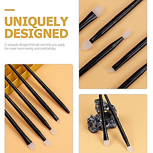 1 Set Silicone Makeup Brush Portable Lipstick Applicator Silicone Brush for Face Travel Makeup Practical Makeup Lip Mask Brush Cosmetics Supply Professional Brush for Makeup Handle