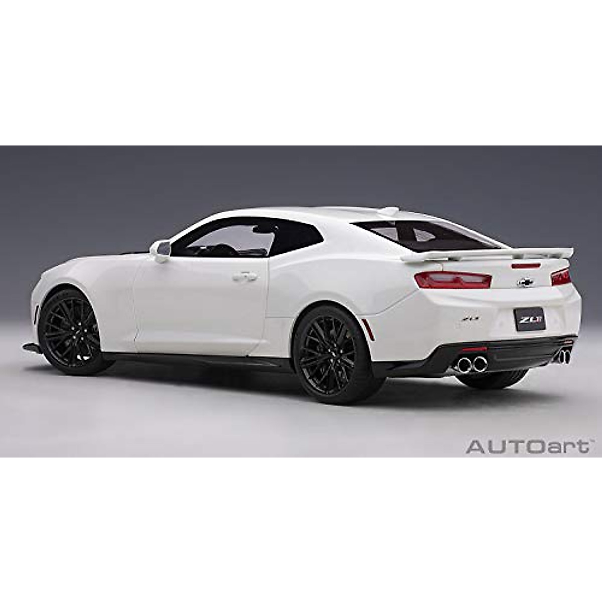 AUTOart 1/18 Model Car of Chevy Camaro ZL1 Summit White 71206
