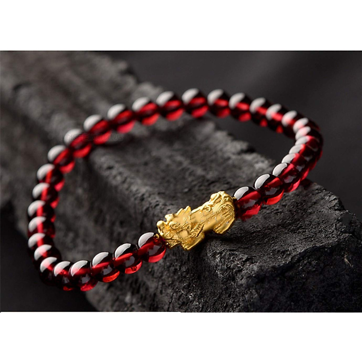 MANRUO Feng Shui The Best Prosperity Red Bead Garnet Bracelet with One Golden Pi Xiu/Pi Yao Lucky Wealthy Amulet Brecelet Jewelry